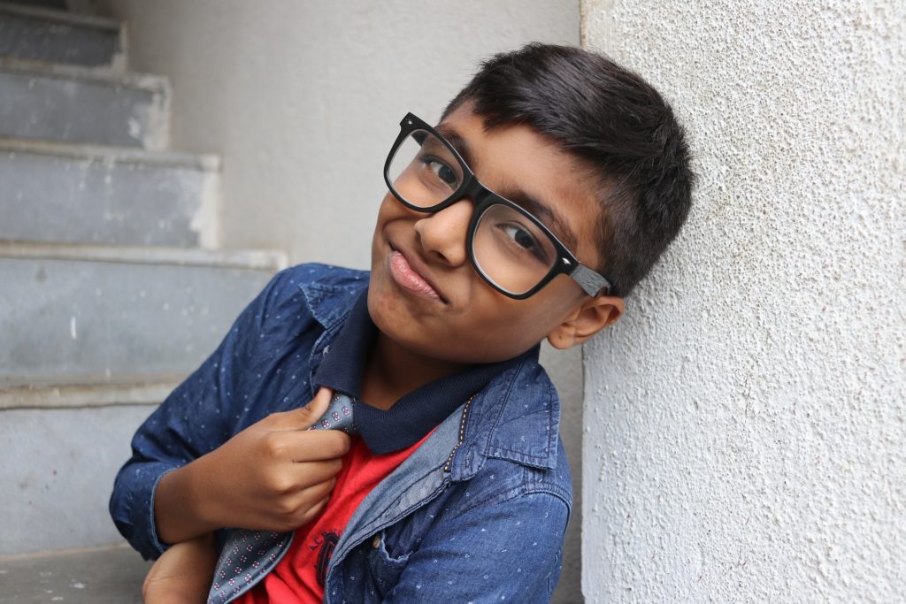 Does Wearing Glasses Improve Eyesight Trust Reading
